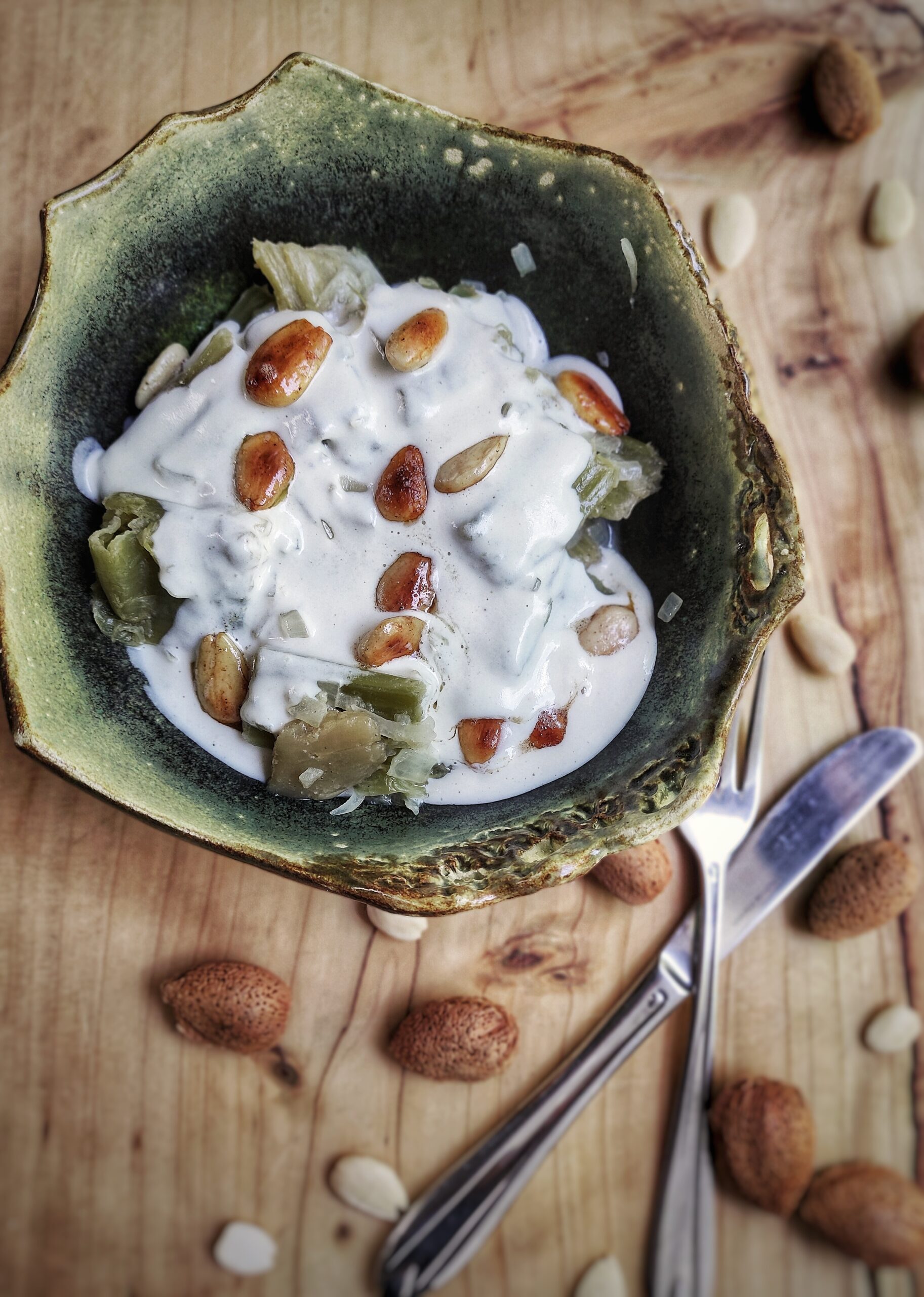 Cardo en sala de almendras - MENUdaTIERRA